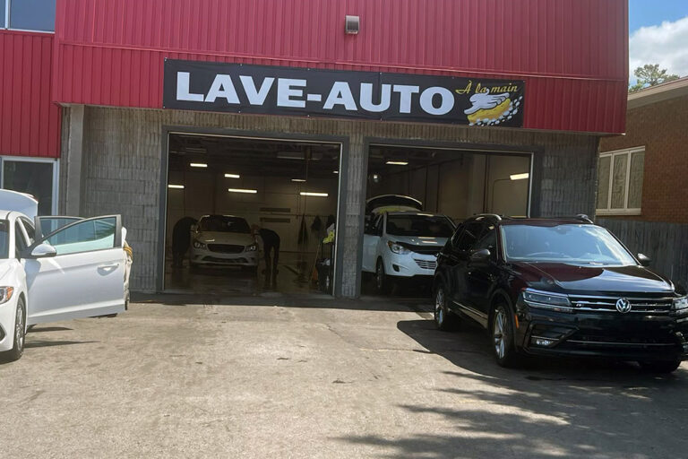 Services de lave-auto impeccables ǀ Lave-Auto Saint Hubert